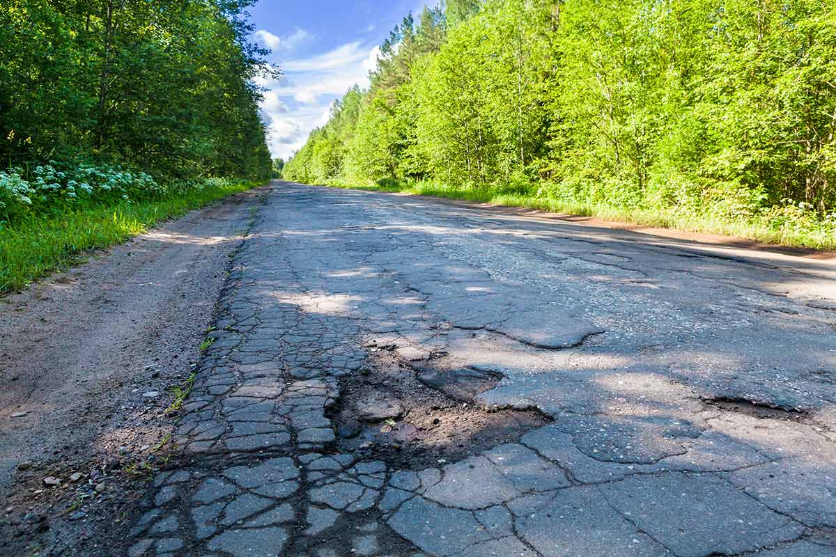 Michigan's crumbling roads get $300M extra in state budget
